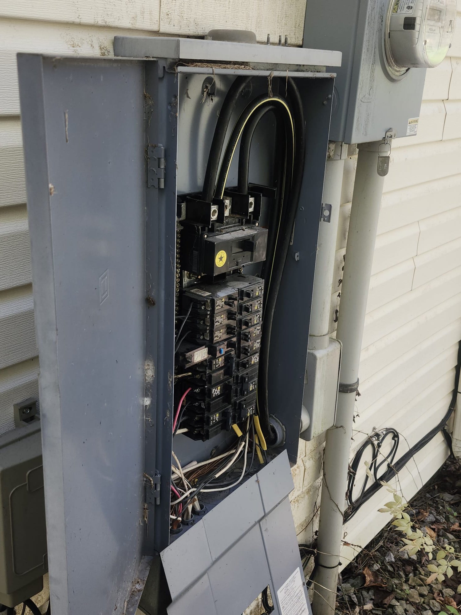 A Maryville Homeowner’s Guide to Tackling Tripping Breakers